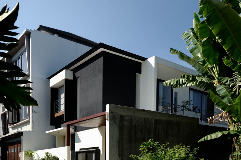 IRIN Design Studio – Tropical Modern Architecture & Interior Design